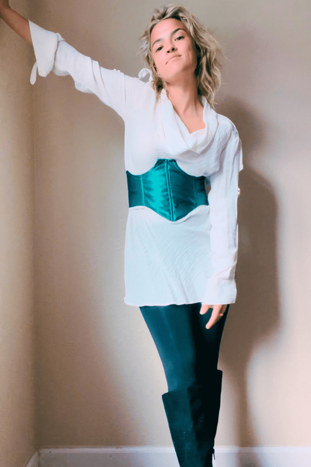 How To Make Your Own Reversible Corset Belt - Doors And Floors